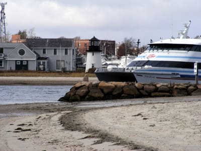 Motel Near Hyannis Ferries | Relax Inn Cape Cod